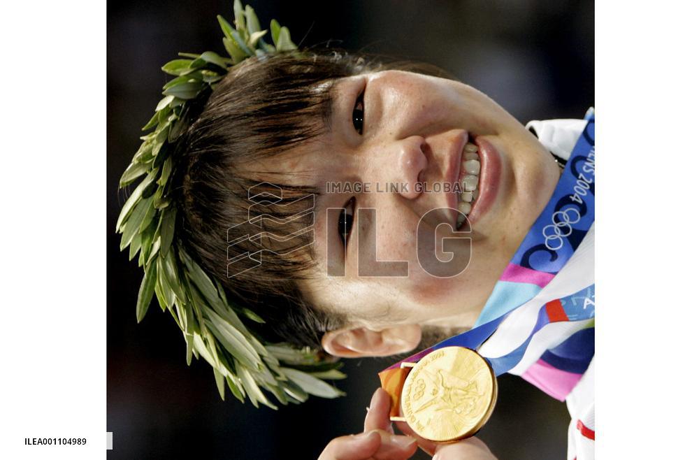 (3)Japan's Anno wins gold in women's 78-kg judo | Imagelinkglobal ILG ...