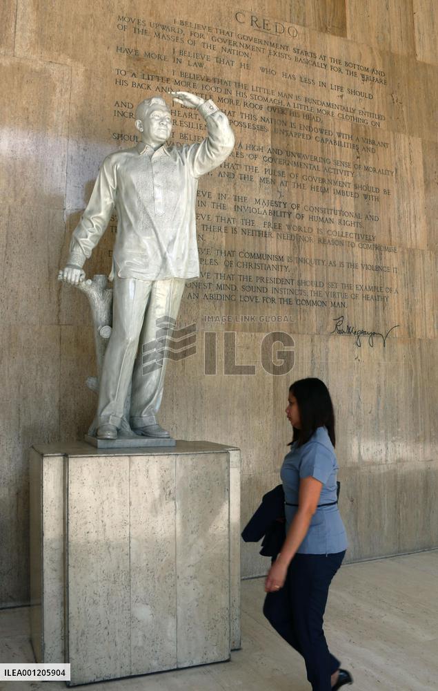 Statue of ex-Philippine President Ramon Magsaysay | Imagelinkglobal ILG ...