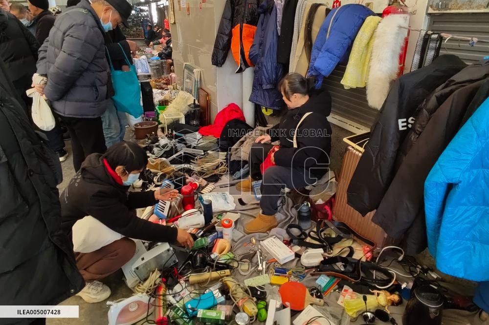 Second-hand Stall Market | Imagelinkglobal ILG: Product: ILEA005007428 ...